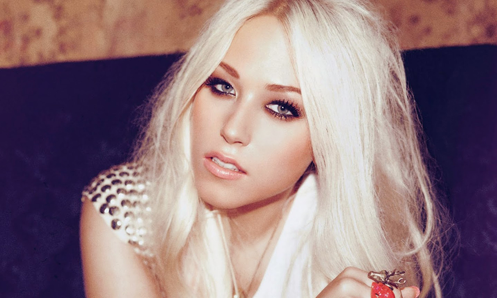 100 songs of the decade: You Bring Me Joy – Amelia Lily – Electric Angels
